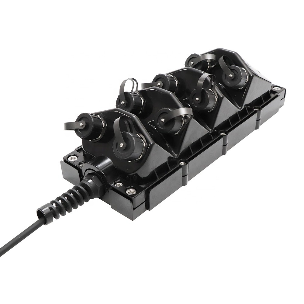 IP68 MST Fiber Optic Joint Box , FTTH Distribution Terminal Box With ...